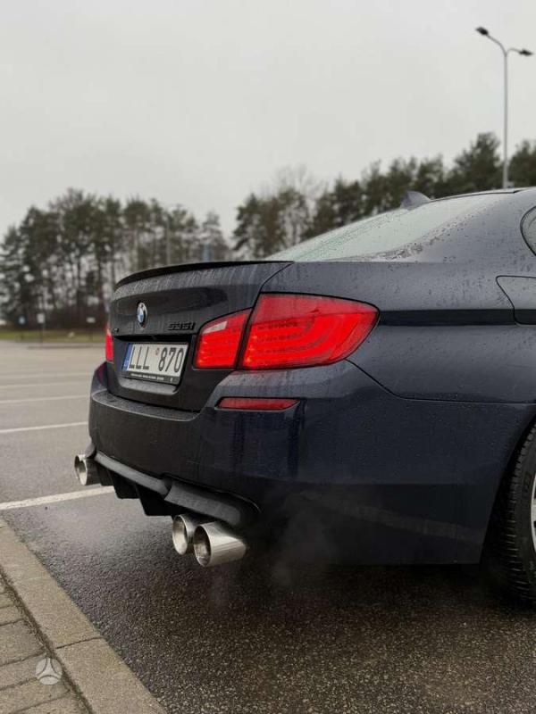 Zils BMW 535 2012 Viļņa, ar dzinēja tilpumu 2.98 L un nobraukumu 240 tūkst. km par 12800 €, foto 6 vietnē AUTOMOTO.COM.LV