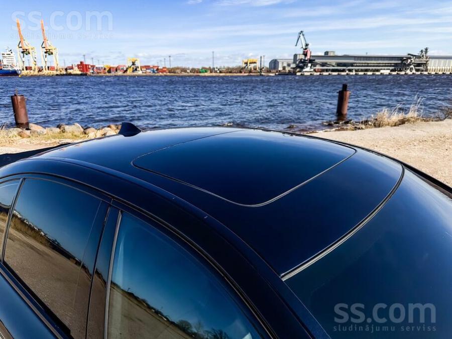 Blue BMW 535 2012 in Riga, with an engine capacity of 3.00 L and mileage of 220 thousand km for 16249 €, photo 11 on AUTOMOTO.COM.LV