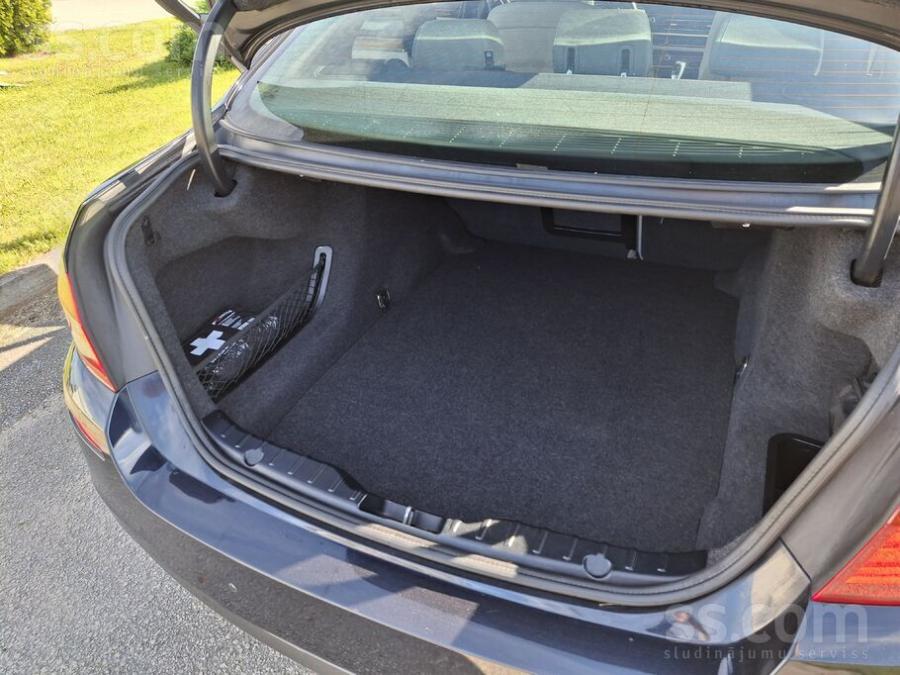 Zils BMW 535 2012 Valmiera, ar dzinēja tilpumu 3.00 L un nobraukumu 260 tūkst. km par 11900 €, foto 9 vietnē AUTOMOTO.COM.LV