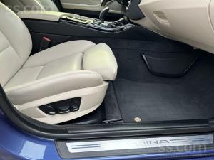Blue BMW 535 2012 in Jelgava, with an engine capacity of 3.00 L and mileage of 274 thousand km for 18950 €, photo 17 on AUTOMOTO.COM.LV