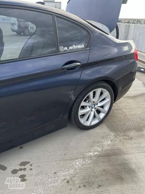 Blue BMW 535 2012 in Vilnius, with an engine capacity of 3.00 L and mileage of 260 thousand km for 8750 €, photo 5 on AUTOMOTO.COM.LV