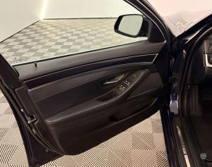 Blue BMW 535 2013 in Marijampole, with an engine capacity of 2.99 L and mileage of 305 thousand km for 9999 €, photo 8 on AUTOMOTO.COM.LV