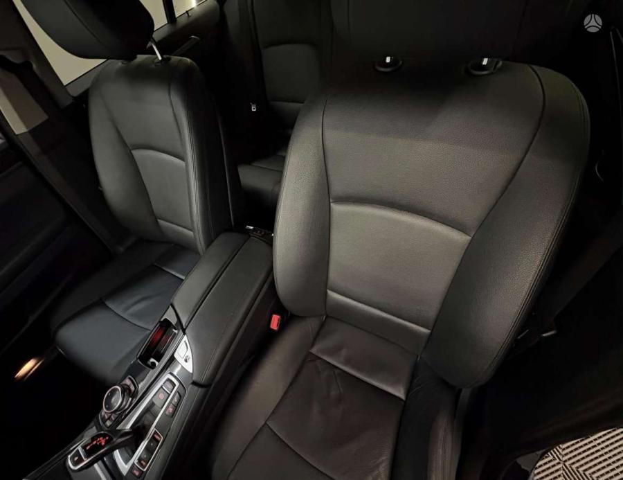 Blue BMW 535 2013 in Marijampole, with an engine capacity of 2.99 L and mileage of 305 thousand km for 9999 €, photo 10 on AUTOMOTO.COM.LV