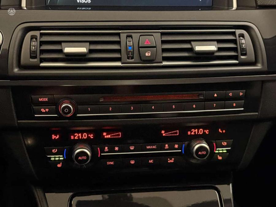 Blue BMW 535 2013 in Marijampole, with an engine capacity of 2.99 L and mileage of 305 thousand km for 9999 €, photo 18 on AUTOMOTO.COM.LV