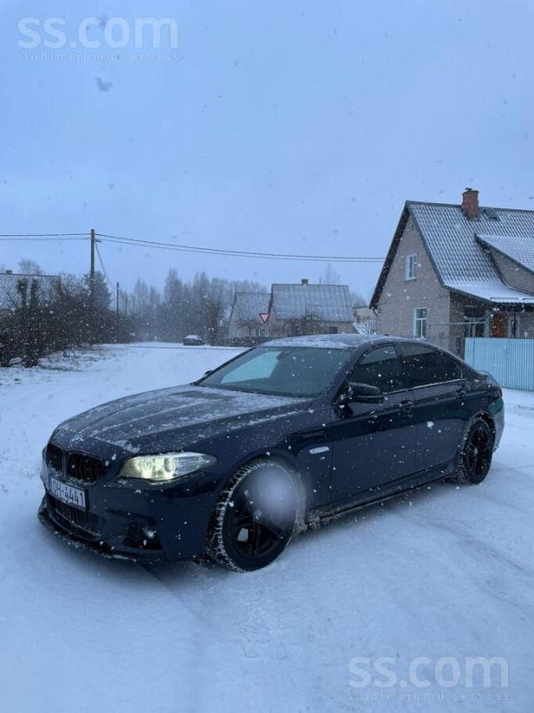 Zils BMW 535 2014 Daugavpils, ar dzinēja tilpumu 3.00 L un nobraukumu 237 tūkst. km par 14800 €, foto 10 vietnē AUTOMOTO.COM.LV