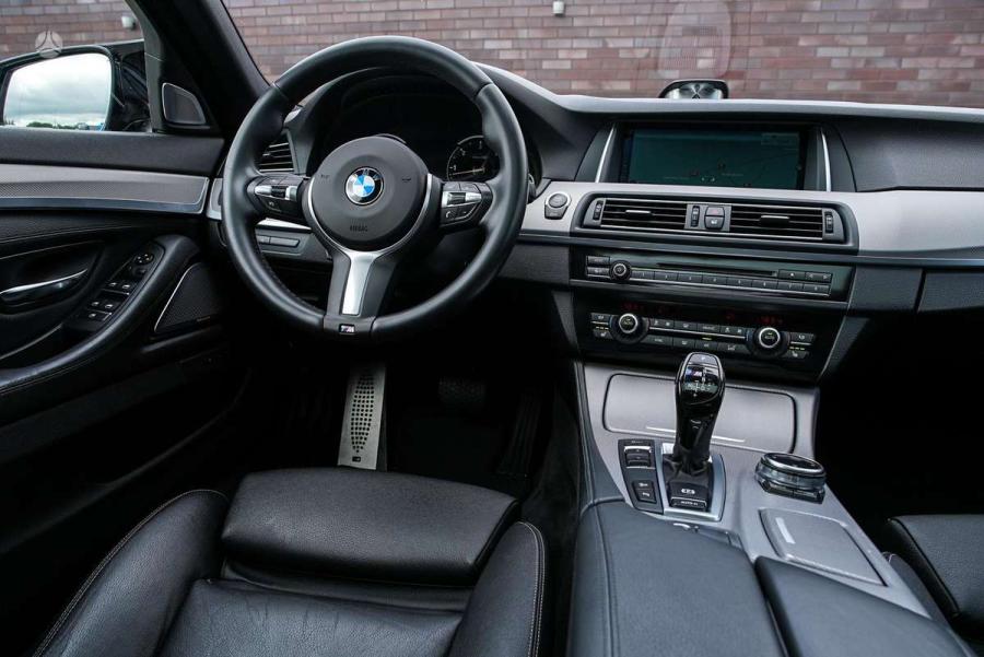 Blue BMW 535 2014 in Marijampole, with an engine capacity of 2.99 L and mileage of 262 thousand km for 16450 €, photo 16 on AUTOMOTO.COM.LV