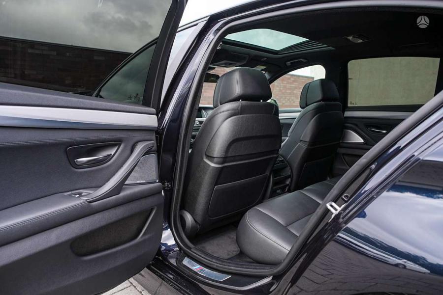 Blue BMW 535 2014 in Marijampole, with an engine capacity of 2.99 L and mileage of 262 thousand km for 16450 €, photo 31 on AUTOMOTO.COM.LV