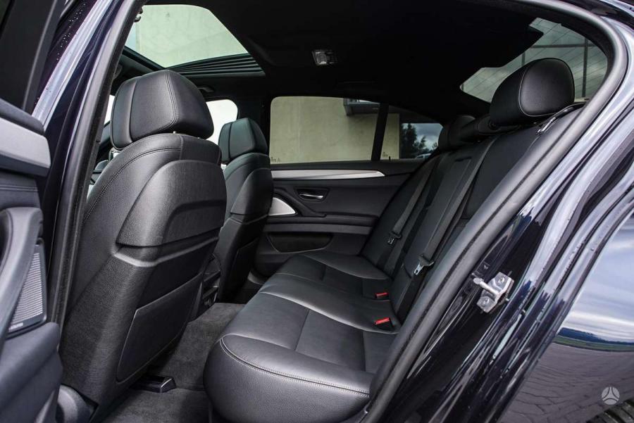 Blue BMW 535 2014 in Marijampole, with an engine capacity of 2.99 L and mileage of 262 thousand km for 16450 €, photo 32 on AUTOMOTO.COM.LV