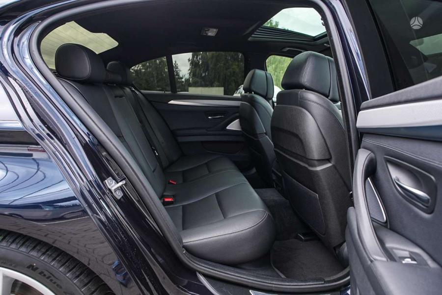 Blue BMW 535 2014 in Marijampole, with an engine capacity of 2.99 L and mileage of 262 thousand km for 16450 €, photo 34 on AUTOMOTO.COM.LV