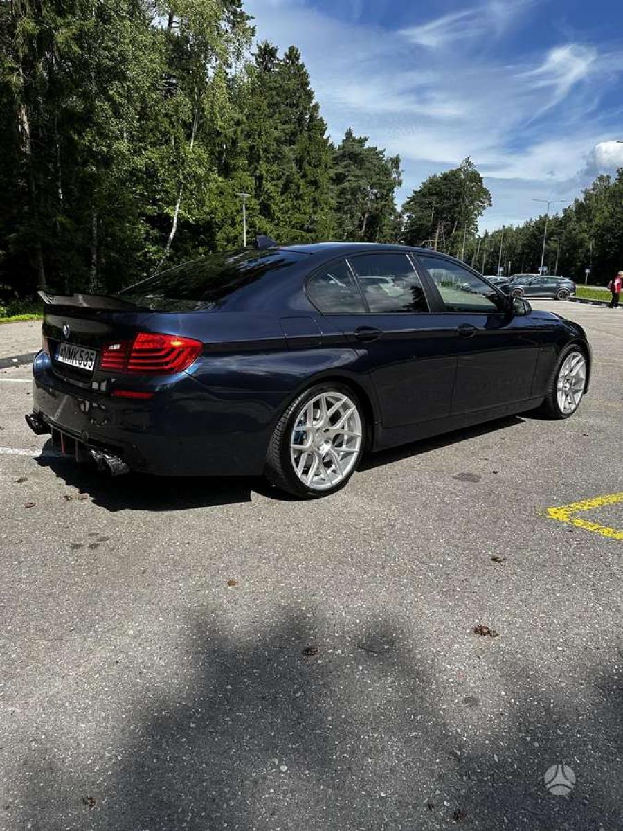 Blue BMW 535 2014 in Klaipeda, with an engine capacity of 2.98 L and mileage of 280 thousand km for 14499 €, photo 4 on AUTOMOTO.COM.LV