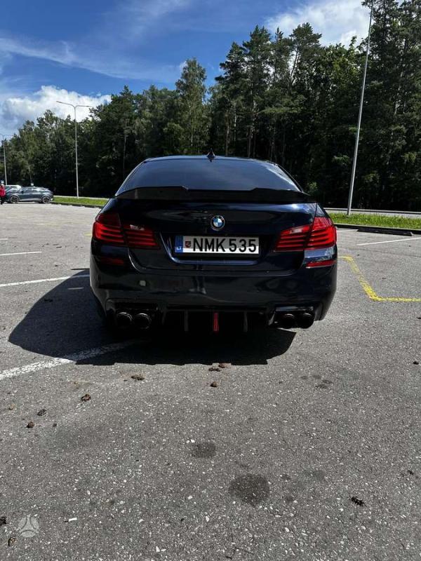 Blue BMW 535 2014 in Klaipeda, with an engine capacity of 2.98 L and mileage of 280 thousand km for 14499 €, photo 4 on AUTOMOTO.COM.LV