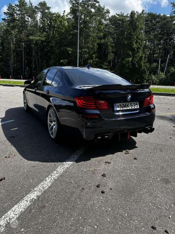Blue BMW 535 2014 in Klaipeda, with an engine capacity of 2.98 L and mileage of 280 thousand km for 14499 €, photo 5 on AUTOMOTO.COM.LV