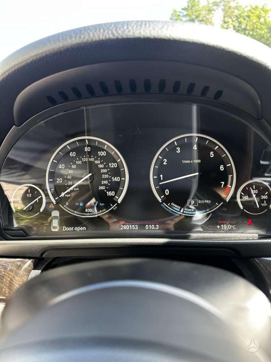 Blue BMW 535 2014 in Klaipeda, with an engine capacity of 2.98 L and mileage of 280 thousand km for 14499 €, photo 10 on AUTOMOTO.COM.LV