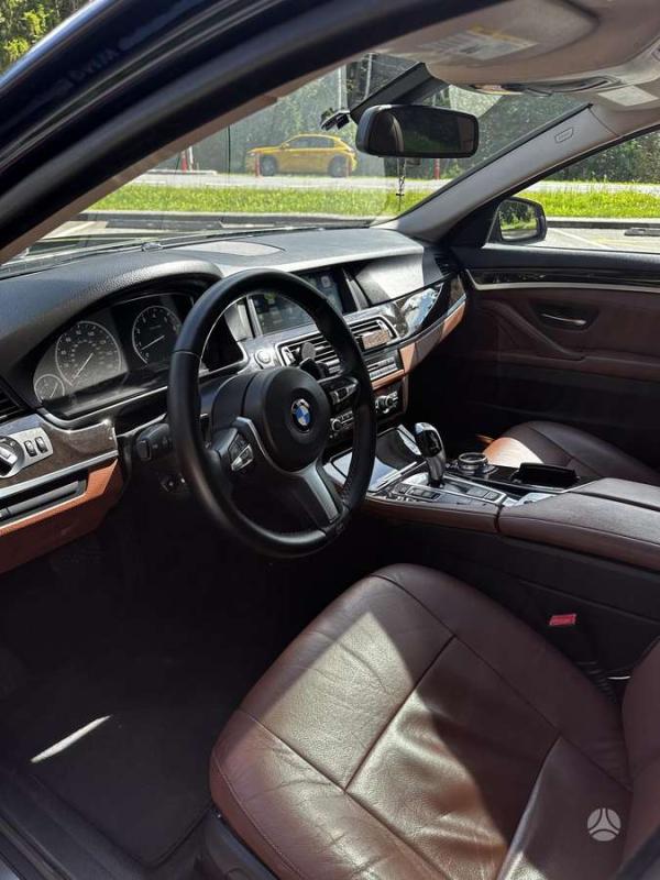 Blue BMW 535 2014 in Klaipeda, with an engine capacity of 2.98 L and mileage of 280 thousand km for 14499 €, photo 10 on AUTOMOTO.COM.LV