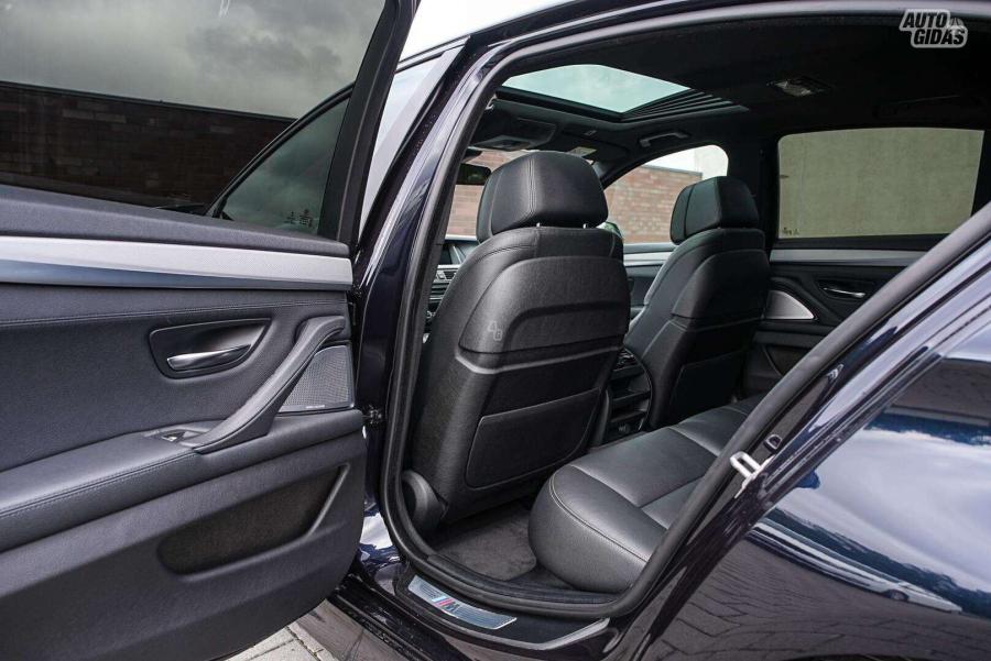 Blue BMW 535 2014 in Kaunas, with an engine capacity of 3.00 L and mileage of 262 thousand km for 16450 €, photo 31 on AUTOMOTO.COM.LV