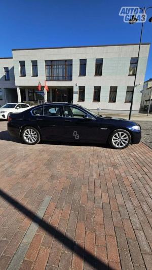 Blue BMW 535 2016 in Plunge, with an engine capacity of 3.00 L and mileage of 180 thousand km for 12000 €, photo 19 on AUTOMOTO.COM.LV