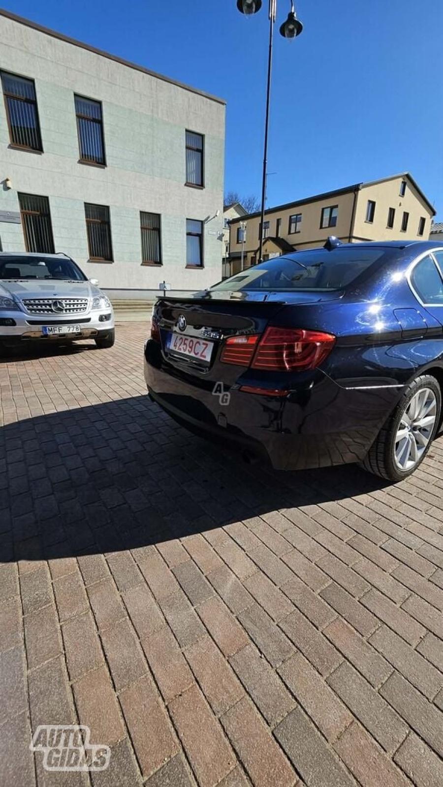 Blue BMW 535 2016 in Plunge, with an engine capacity of 3.00 L and mileage of 180 thousand km for 12000 €, photo 20 on AUTOMOTO.COM.LV