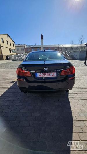 Blue BMW 535 2016 in Plunge, with an engine capacity of 3.00 L and mileage of 180 thousand km for 12000 €, photo 28 on AUTOMOTO.COM.LV