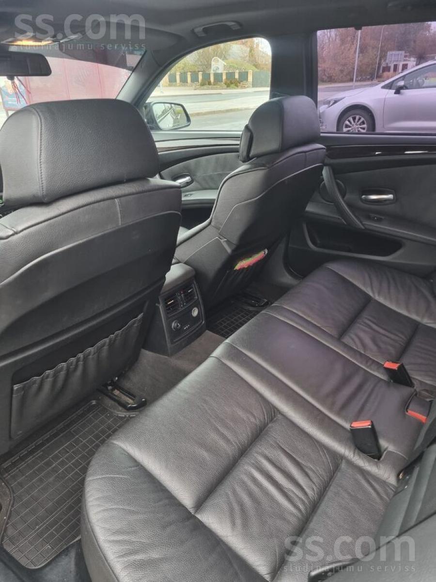 Zils BMW 535 2005 Rēzekne, ar dzinēja tilpumu 3.00 L un nobraukumu 380 tūkst. km par 4800 €, foto 9 vietnē AUTOMOTO.COM.LV