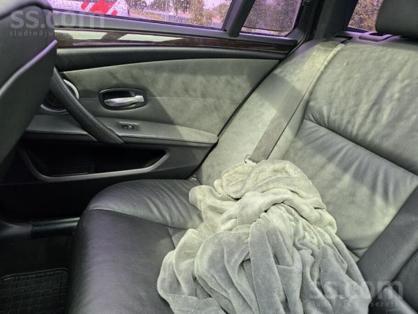 Blue BMW 535 2005 in Rezekne, with an engine capacity of 3.00 L and mileage of 388 thousand km for 5800 €, photo 7 on AUTOMOTO.COM.LV