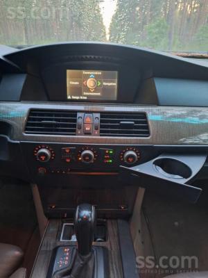 Zils BMW 535 2005 Rīga, ar dzinēja tilpumu 3.00 L un nobraukumu 540 tūkst. km par 3999 €, foto 12 vietnē AUTOMOTO.COM.LV