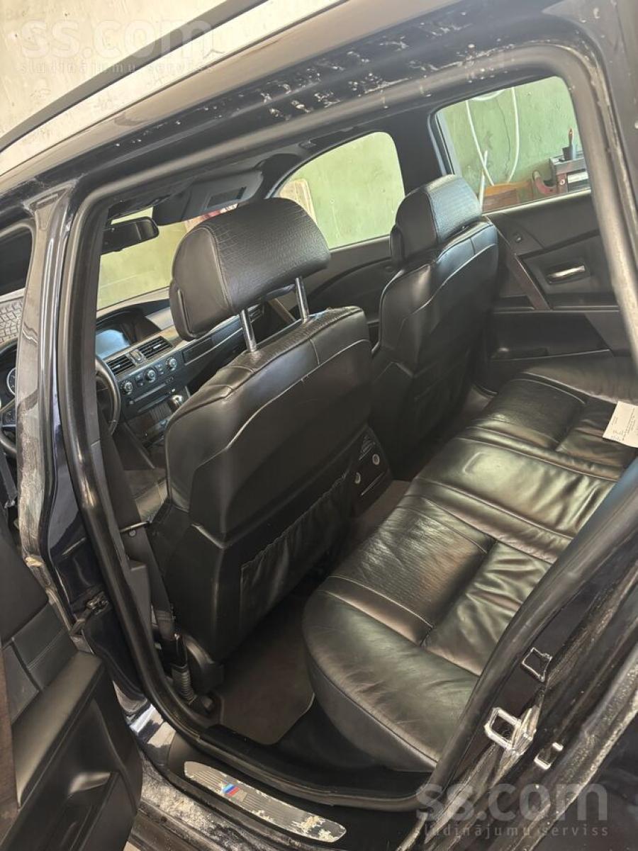 Blue BMW 535 2005 in Liepaja, with an engine capacity of 3.00 L and mileage of 434 thousand km for 4600 €, photo 11 on AUTOMOTO.COM.LV