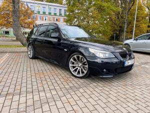 Blue BMW 535 2006 in Riga, with an engine capacity of 3.00 L and mileage of 319 thousand km for 7450 €, photo  on AUTOMOTO.COM.LV