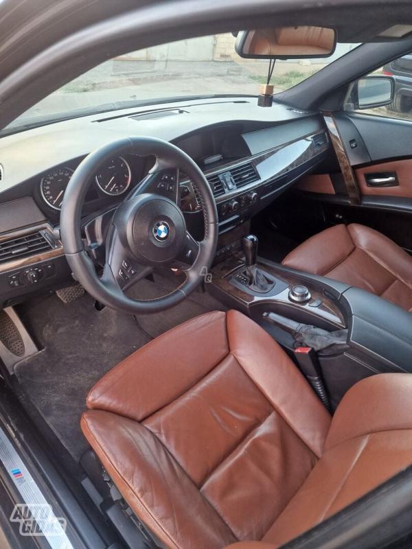 Blue BMW 535 2006 in Kaunas, with an engine capacity of 3.00 L and mileage of 377 thousand km for 4350 €, photo 8 on AUTOMOTO.COM.LV