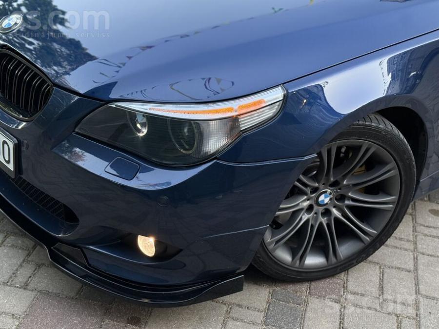 Blue BMW 535 2006 in Jelgava, with an engine capacity of 3.00 L and mileage of 332 thousand km for 5290 €, photo 5 on AUTOMOTO.COM.LV
