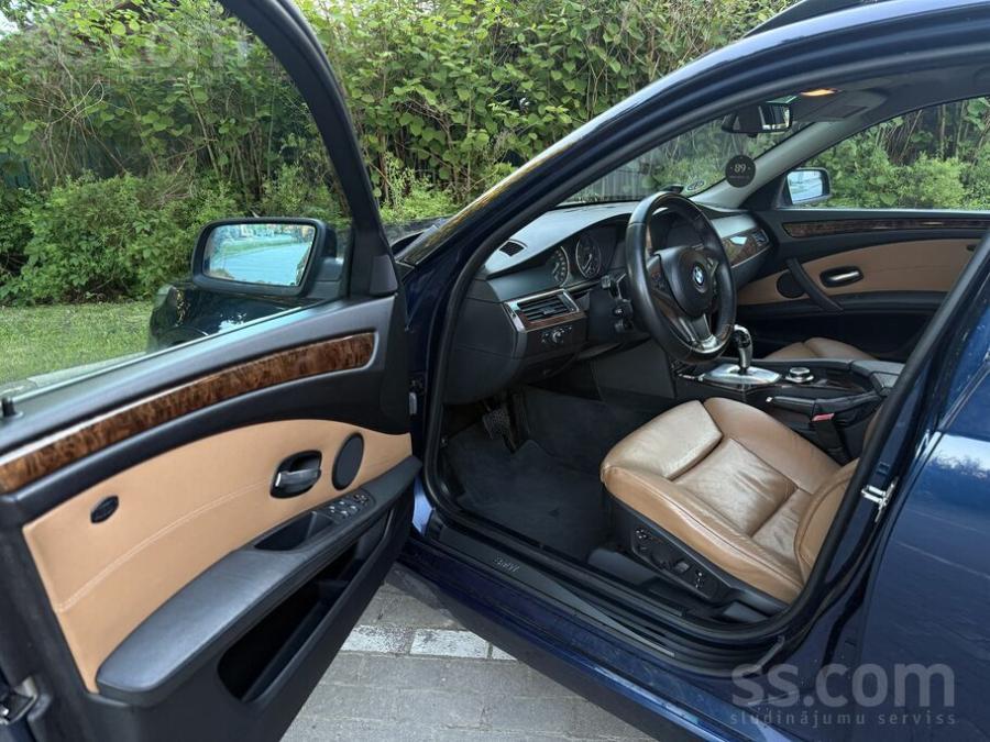 Zils BMW 535 2007 Jelgava, ar dzinēja tilpumu 3.00 L un nobraukumu 244 tūkst. km par 5900 €, foto 13 vietnē AUTOMOTO.COM.LV