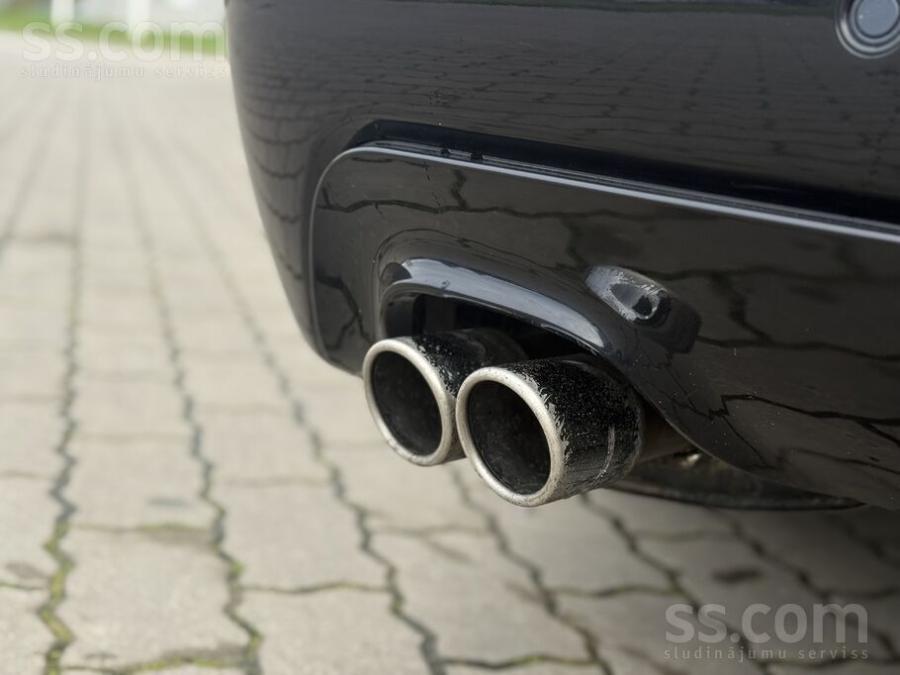 Blue BMW 535 2007 in Jelgava, with an engine capacity of 3.00 L and mileage of 254 thousand km for 9300 €, photo 12 on AUTOMOTO.COM.LV
