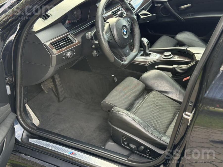 Blue BMW 535 2007 in Jelgava, with an engine capacity of 3.00 L and mileage of 254 thousand km for 9300 €, photo 18 on AUTOMOTO.COM.LV