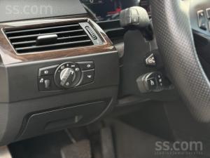 Blue BMW 535 2007 in Jelgava, with an engine capacity of 3.00 L and mileage of 254 thousand km for 9300 €, photo 19 on AUTOMOTO.COM.LV