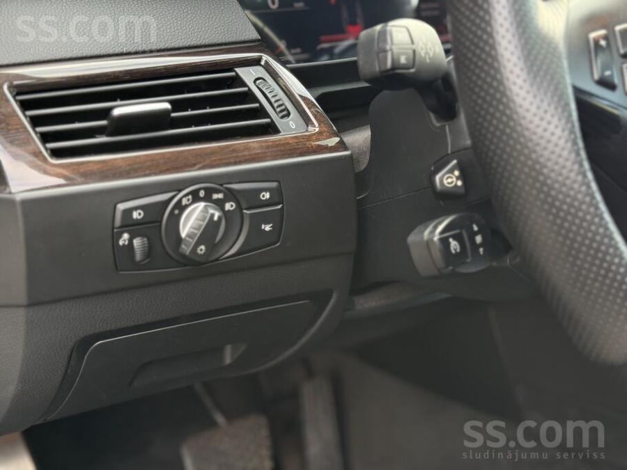 Blue BMW 535 2007 in Jelgava, with an engine capacity of 3.00 L and mileage of 254 thousand km for 9300 €, photo 19 on AUTOMOTO.COM.LV