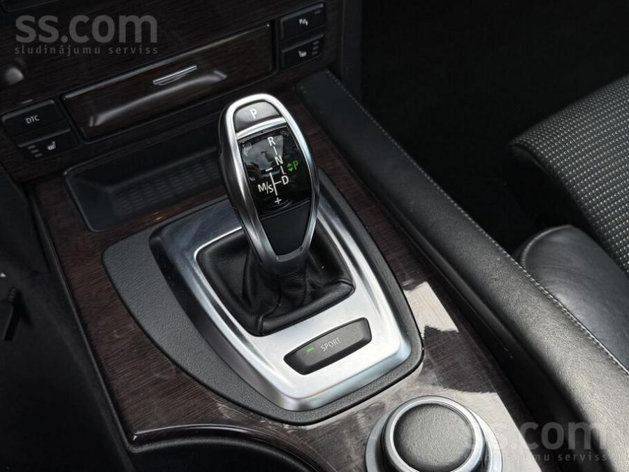 Blue BMW 535 2007 in Jelgava, with an engine capacity of 3.00 L and mileage of 254 thousand km for 9300 €, photo 21 on AUTOMOTO.COM.LV
