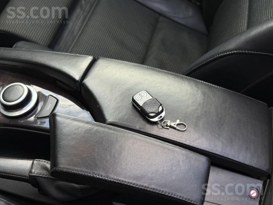 Blue BMW 535 2007 in Jelgava, with an engine capacity of 3.00 L and mileage of 254 thousand km for 9300 €, photo 27 on AUTOMOTO.COM.LV