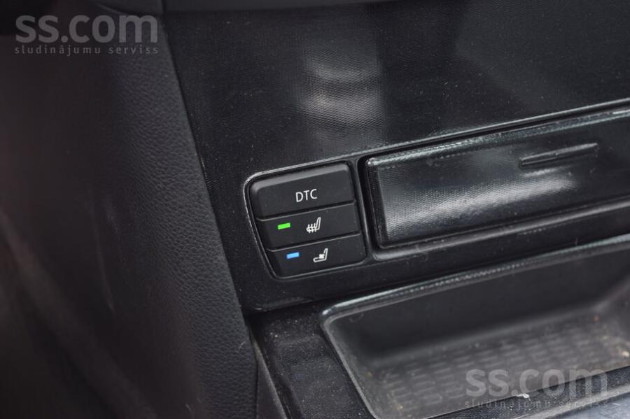 Blue BMW 535 2008 in Jelgava, with an engine capacity of 3.00 L and mileage of 432 thousand km for 6590 €, photo 14 on AUTOMOTO.COM.LV