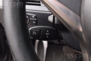 Blue BMW 535 2008 in Jelgava, with an engine capacity of 3.00 L and mileage of 432 thousand km for 6590 €, photo 18 on AUTOMOTO.COM.LV