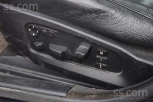 Blue BMW 535 2008 in Jelgava, with an engine capacity of 3.00 L and mileage of 432 thousand km for 6590 €, photo 21 on AUTOMOTO.COM.LV
