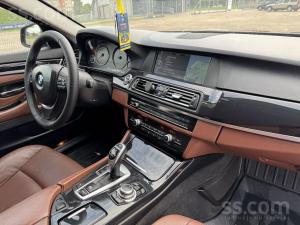 Blue BMW 535 2010 in Valmiera, with an engine capacity of 3.00 L and mileage of 411 thousand km for 6590 €, photo 20 on AUTOMOTO.COM.LV
