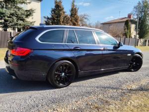 Blue BMW 535 2011 in Riga, with an engine capacity of 3.00 L and mileage of 300 thousand km for 7490 €, photo 3 on AUTOMOTO.COM.LV
