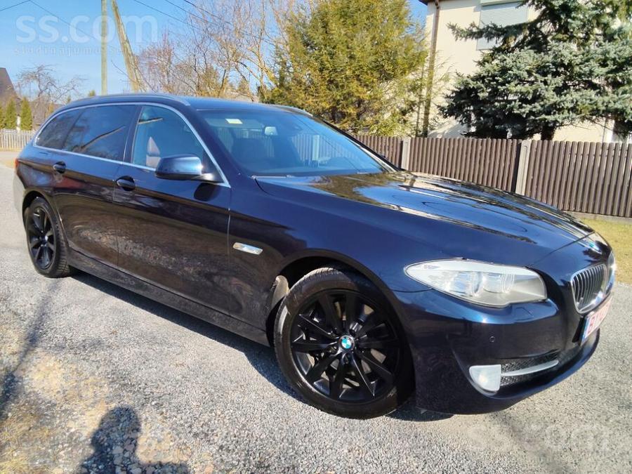 Blue BMW 535 2011 in Riga, with an engine capacity of 3.00 L and mileage of 300 thousand km for 7490 €, photo 9 on AUTOMOTO.COM.LV