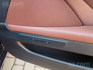 Blue BMW 535 2011 in Riga, with an engine capacity of 3.00 L and mileage of 300 thousand km for 7490 €, photo 15 on AUTOMOTO.COM.LV