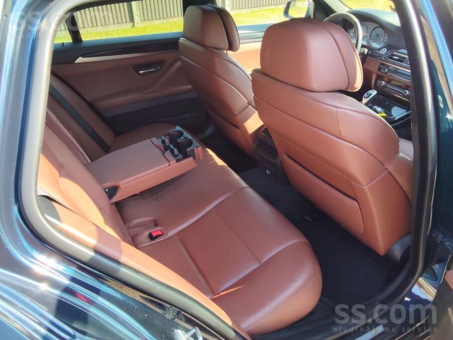 Blue BMW 535 2011 in Riga, with an engine capacity of 3.00 L and mileage of 300 thousand km for 7490 €, photo 17 on AUTOMOTO.COM.LV