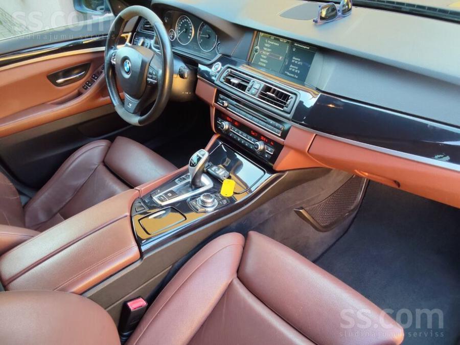 Blue BMW 535 2011 in Riga, with an engine capacity of 3.00 L and mileage of 300 thousand km for 7490 €, photo 19 on AUTOMOTO.COM.LV