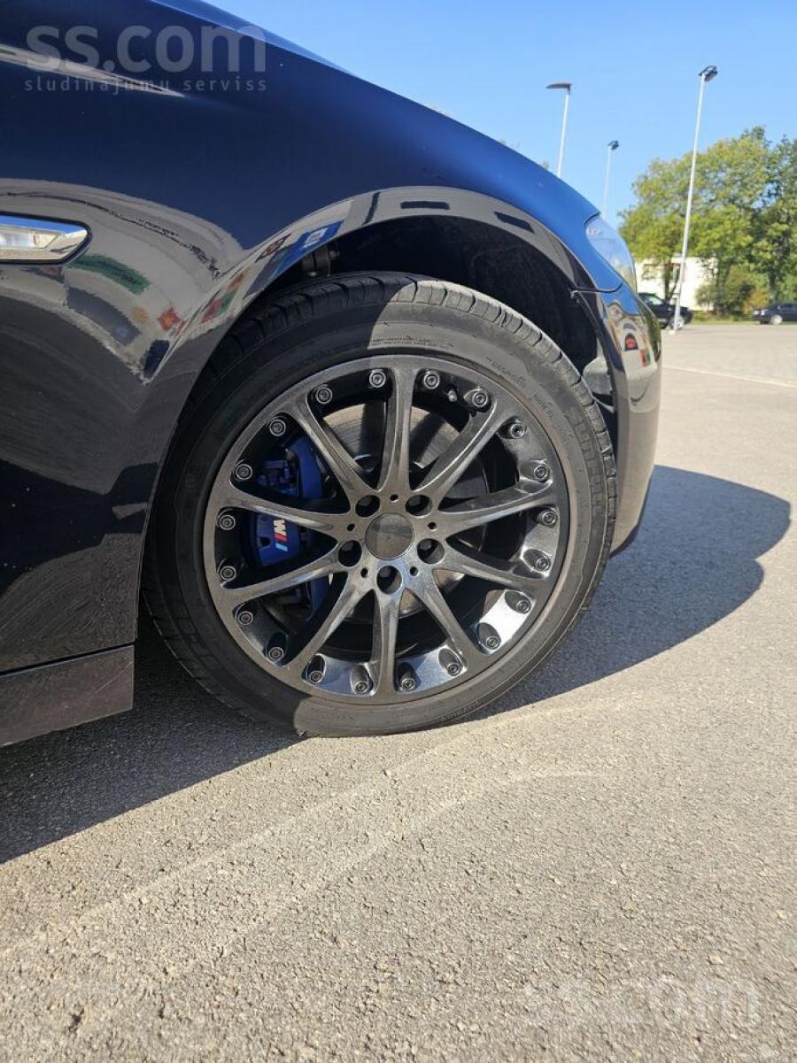 Zils BMW 535 2011 Rēzekne, ar dzinēja tilpumu 3.00 L un nobraukumu 305 tūkst. km par 10700 €, foto 10 vietnē AUTOMOTO.COM.LV