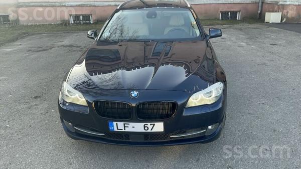 Blue BMW 535 2011 in Riga, with an engine capacity of 3.50 L and mileage of 332 thousand km for 8590 €, photo 1 on AUTOMOTO.COM.LV