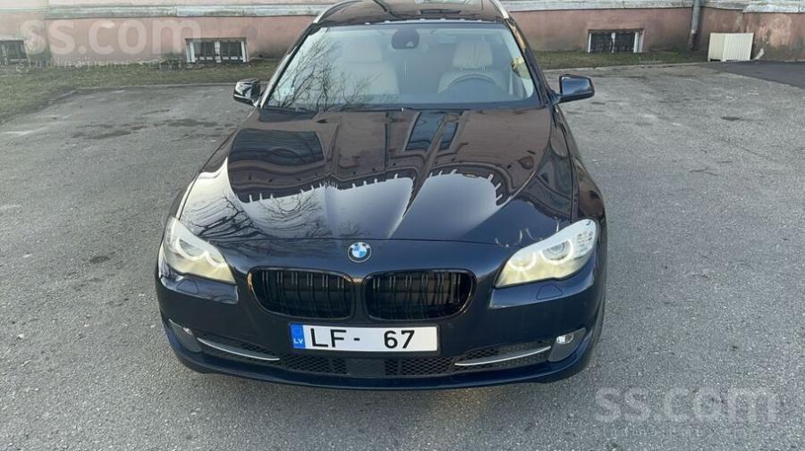 Blue BMW 535 2011 in Riga, with an engine capacity of 3.50 L and mileage of 332 thousand km for 8590 €, photo 1 on AUTOMOTO.COM.LV