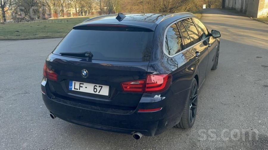 Blue BMW 535 2011 in Riga, with an engine capacity of 3.50 L and mileage of 332 thousand km for 8590 €, photo 3 on AUTOMOTO.COM.LV