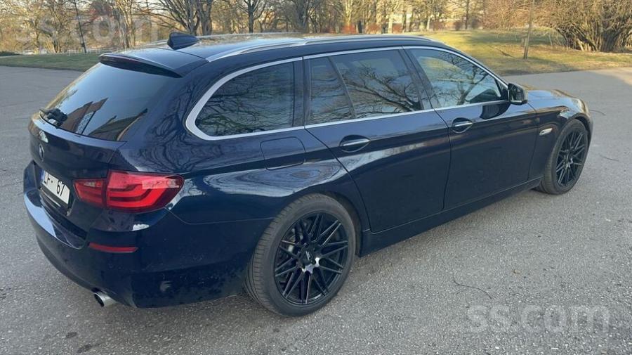 Blue BMW 535 2011 in Riga, with an engine capacity of 3.50 L and mileage of 332 thousand km for 8590 €, photo 4 on AUTOMOTO.COM.LV